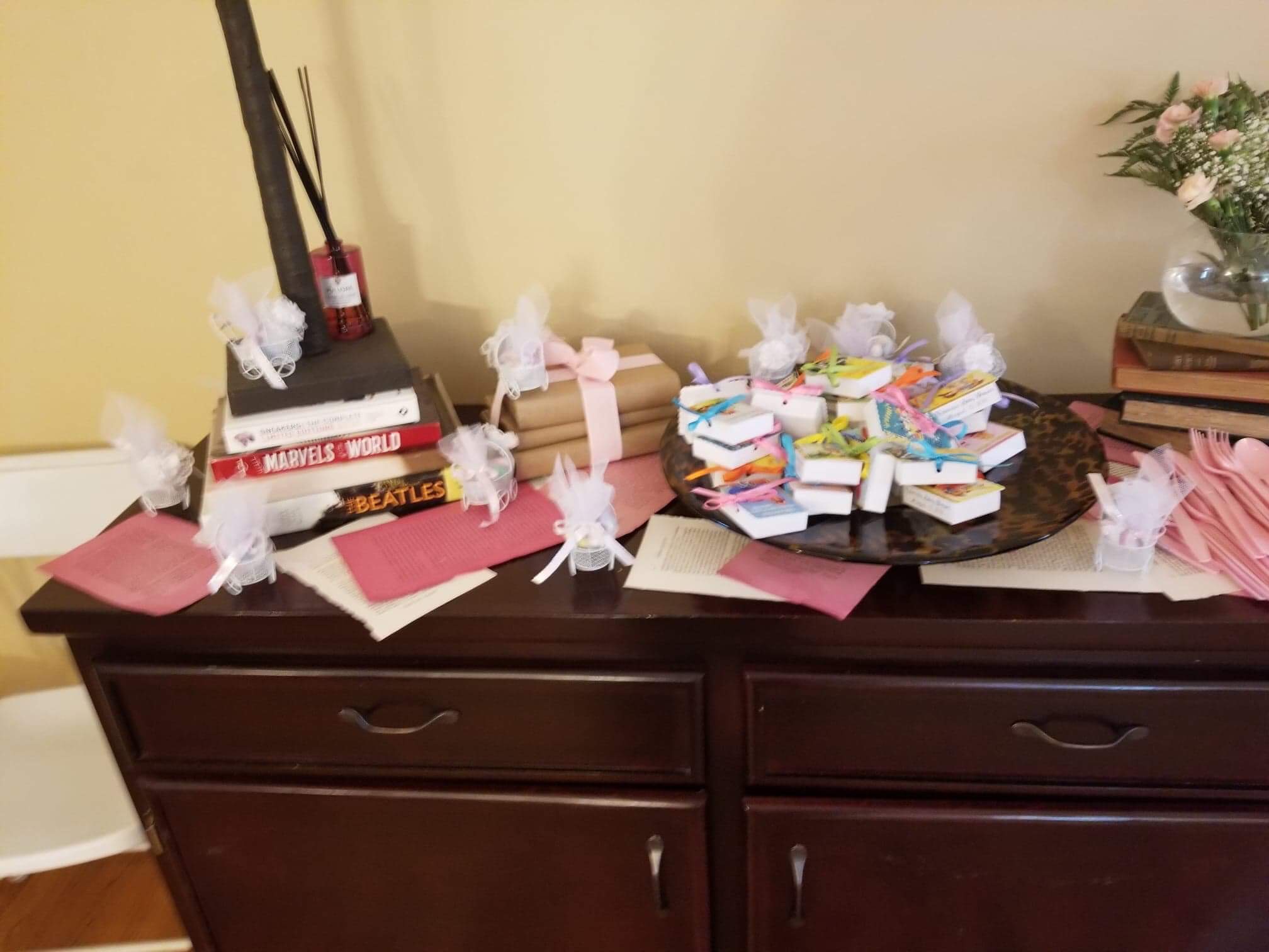 Children's Books Themed Baby Shower - Trying My Best To Mom